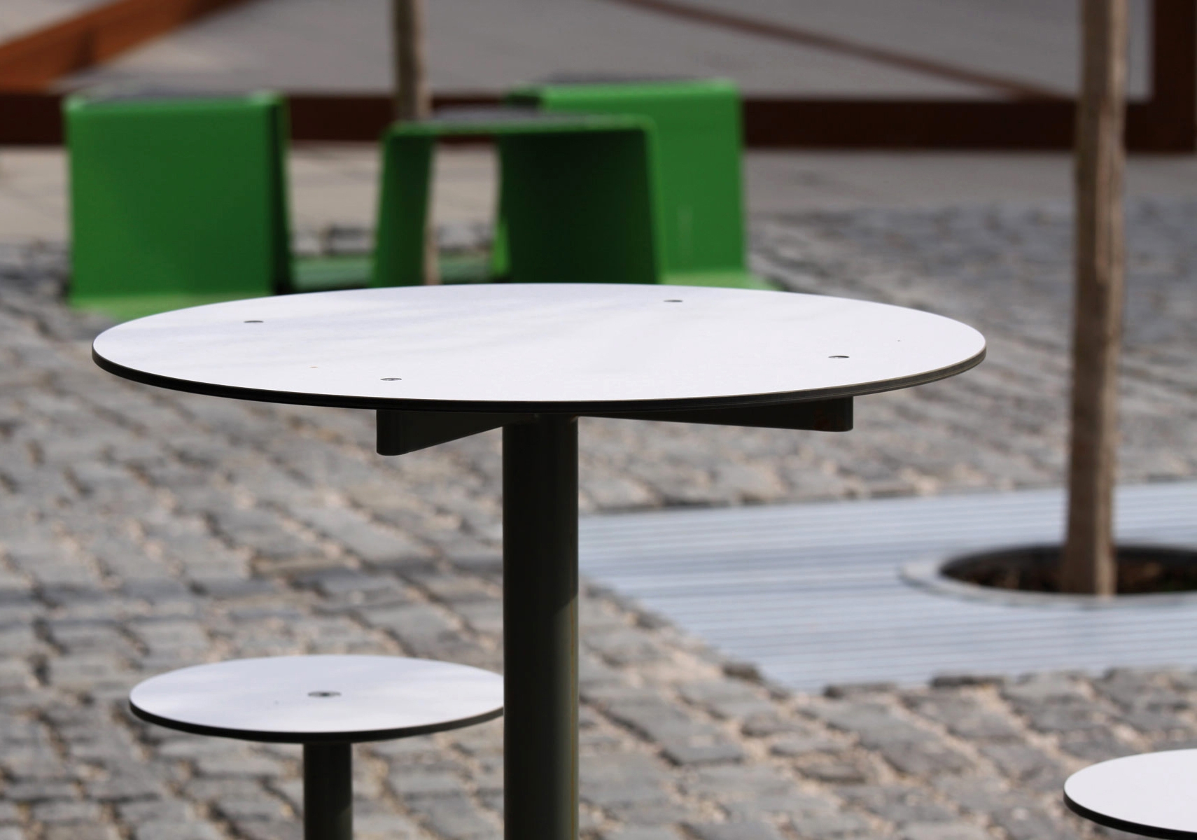 BISTROT | MESA – Mesas comedor de mmcité | Architonic