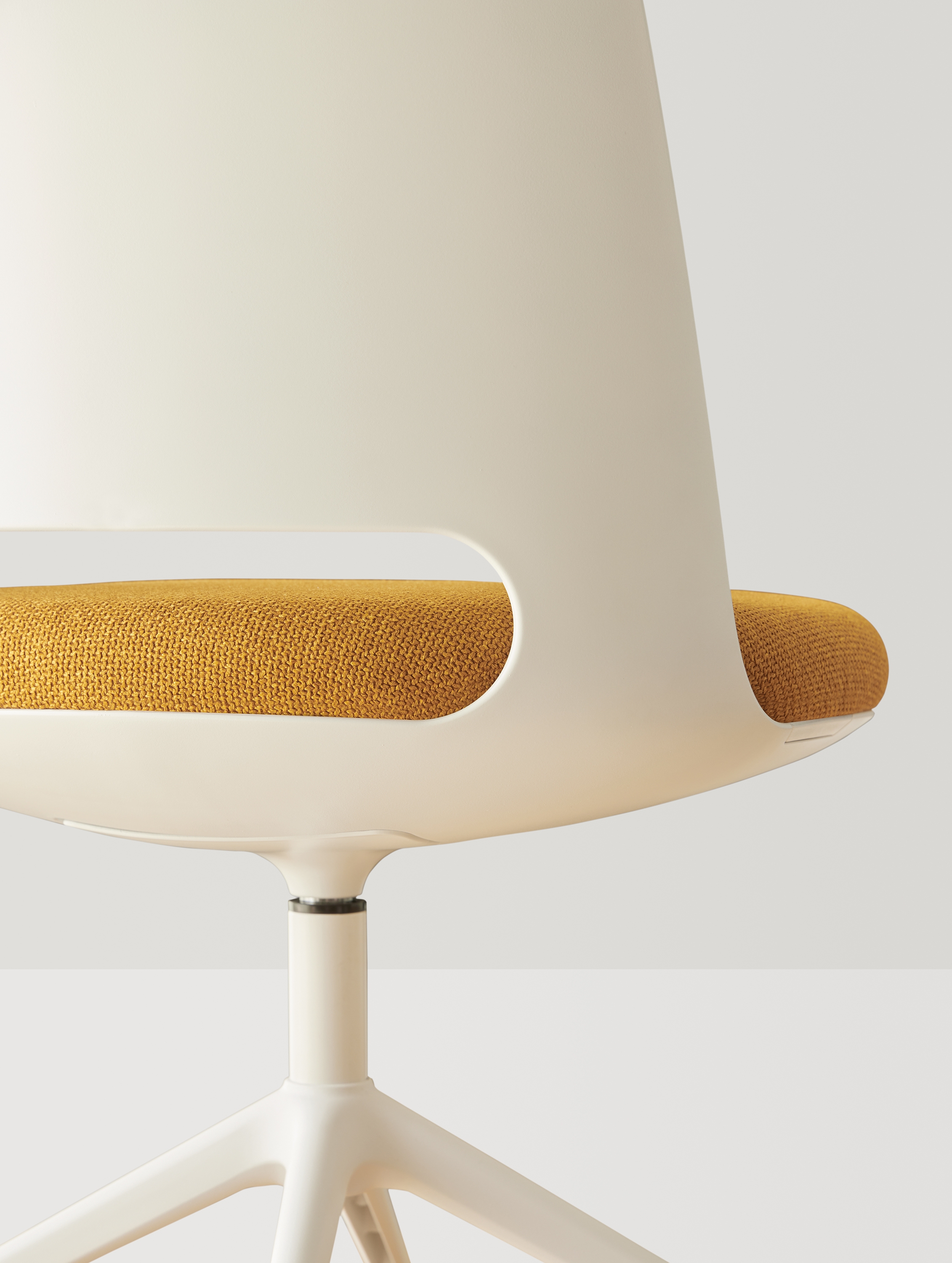 ORUS - Chairs from Inclass | Architonic