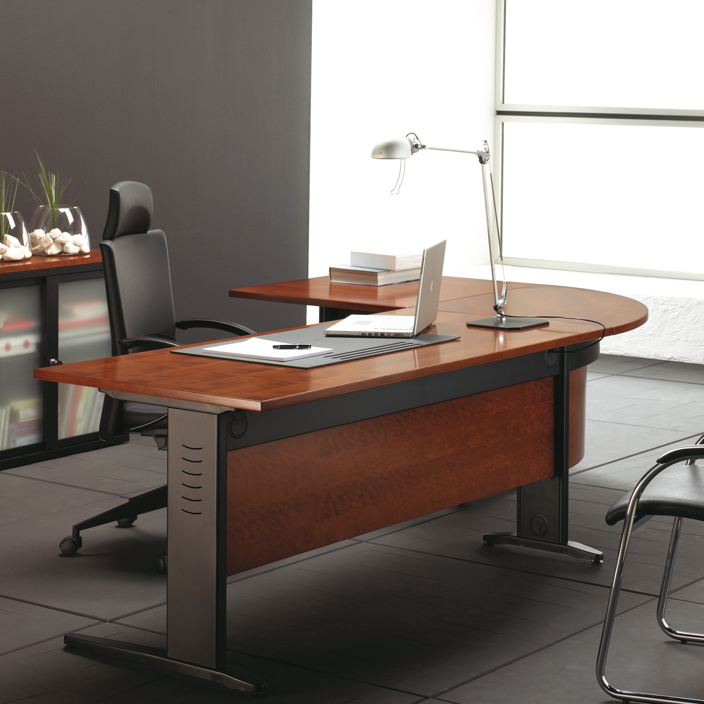 SMILE - Contract tables from Famo | Architonic