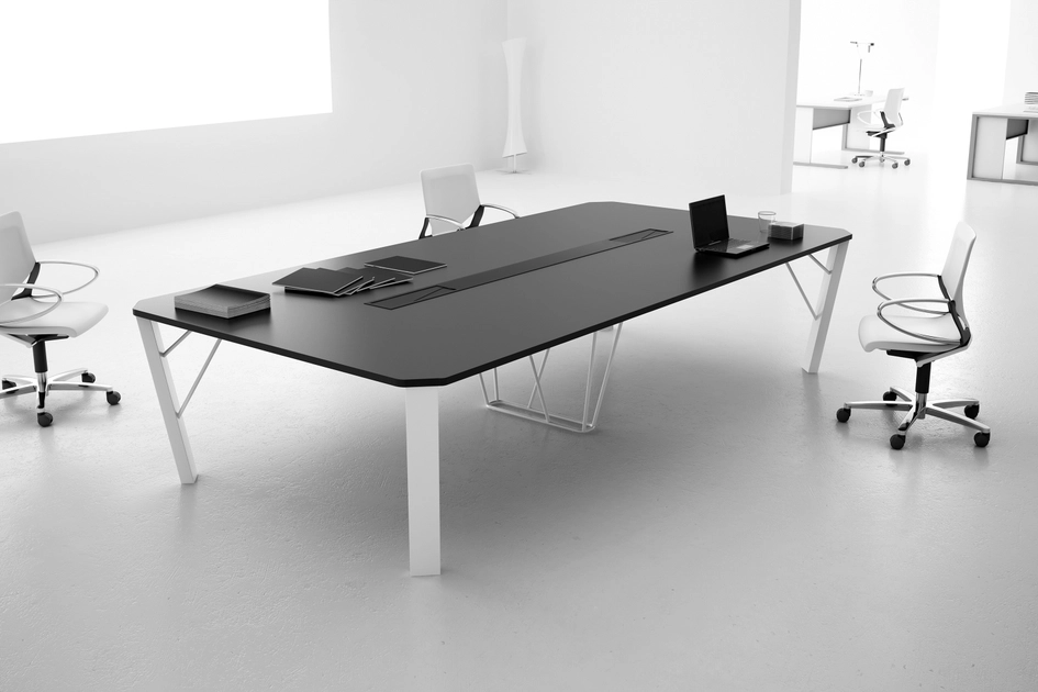 CE MEETING - Objekttische von Famo | Architonic