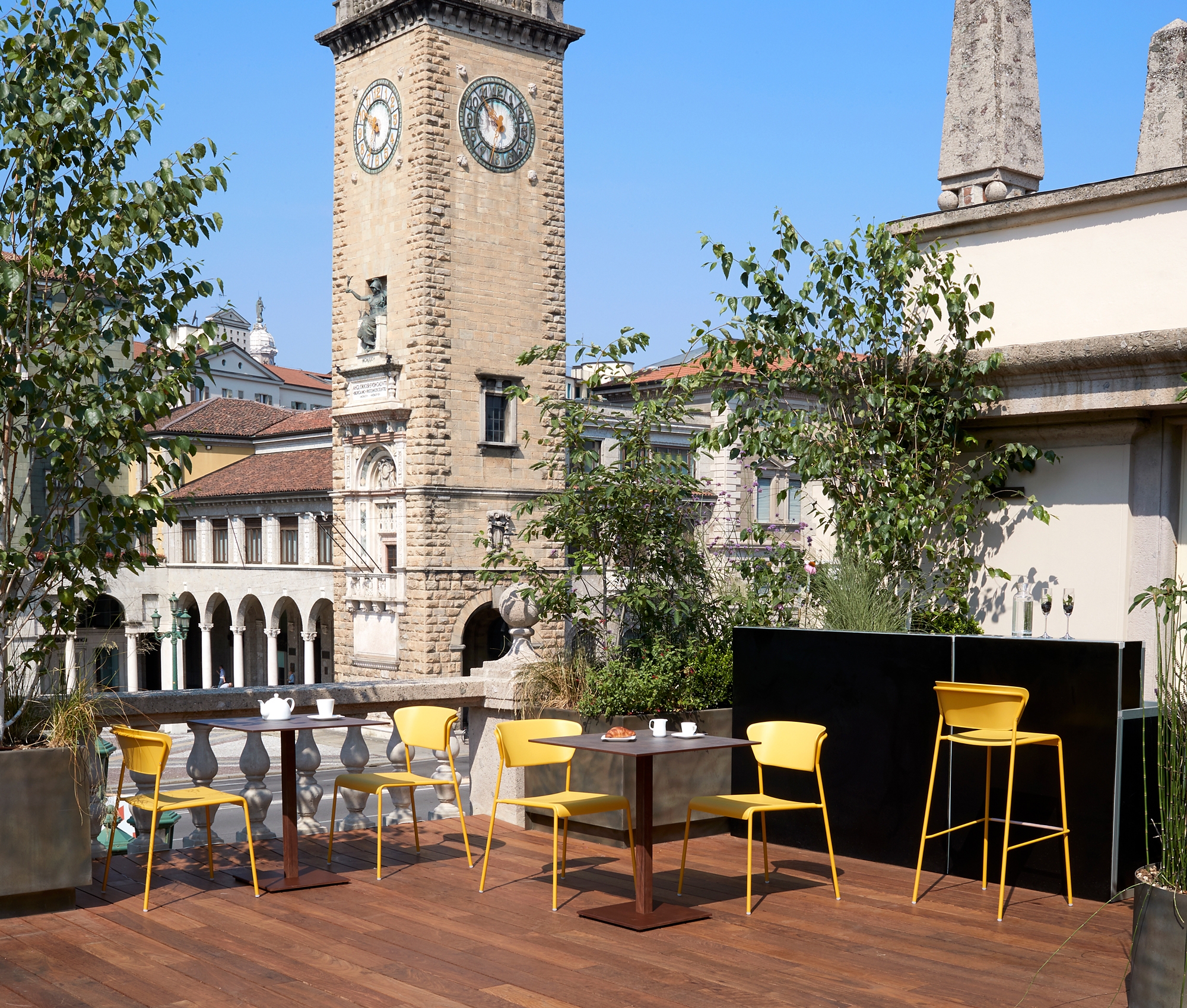 TIFFANY SQUARE COLUMN - Bistro tables from SCAB Design | Architonic