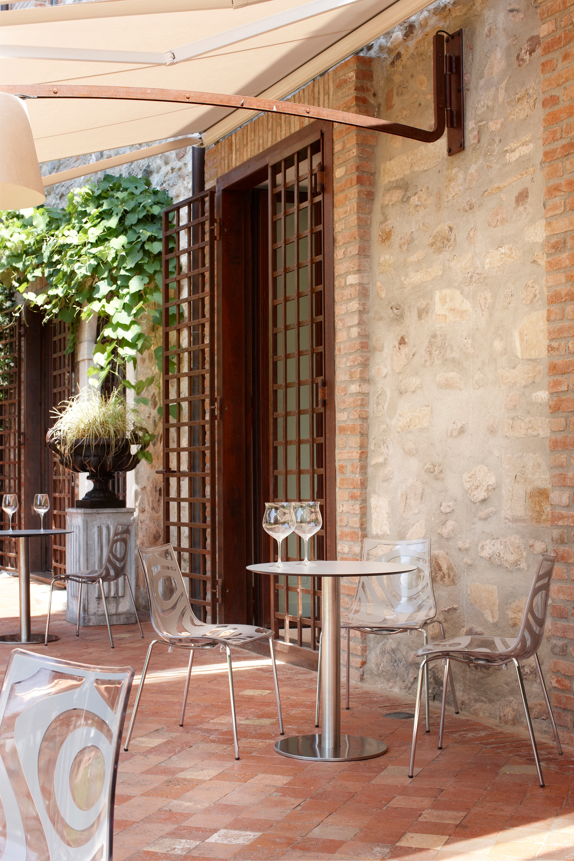 TIFFANY RECTANGULAR BASE - Dining tables from SCAB Design | Architonic