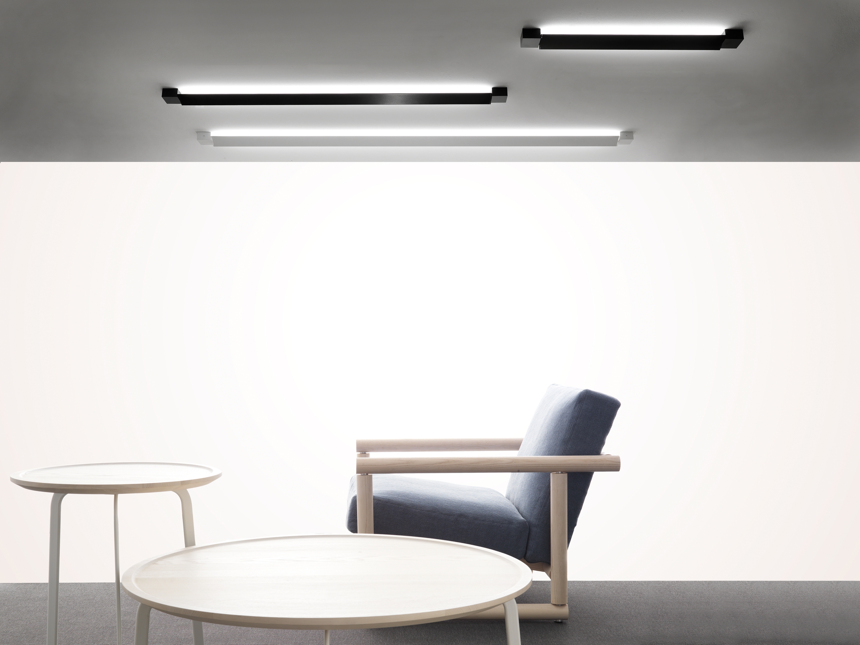PIVOT F39 F01 01 - Free-standing lights from Fabbian | Architonic