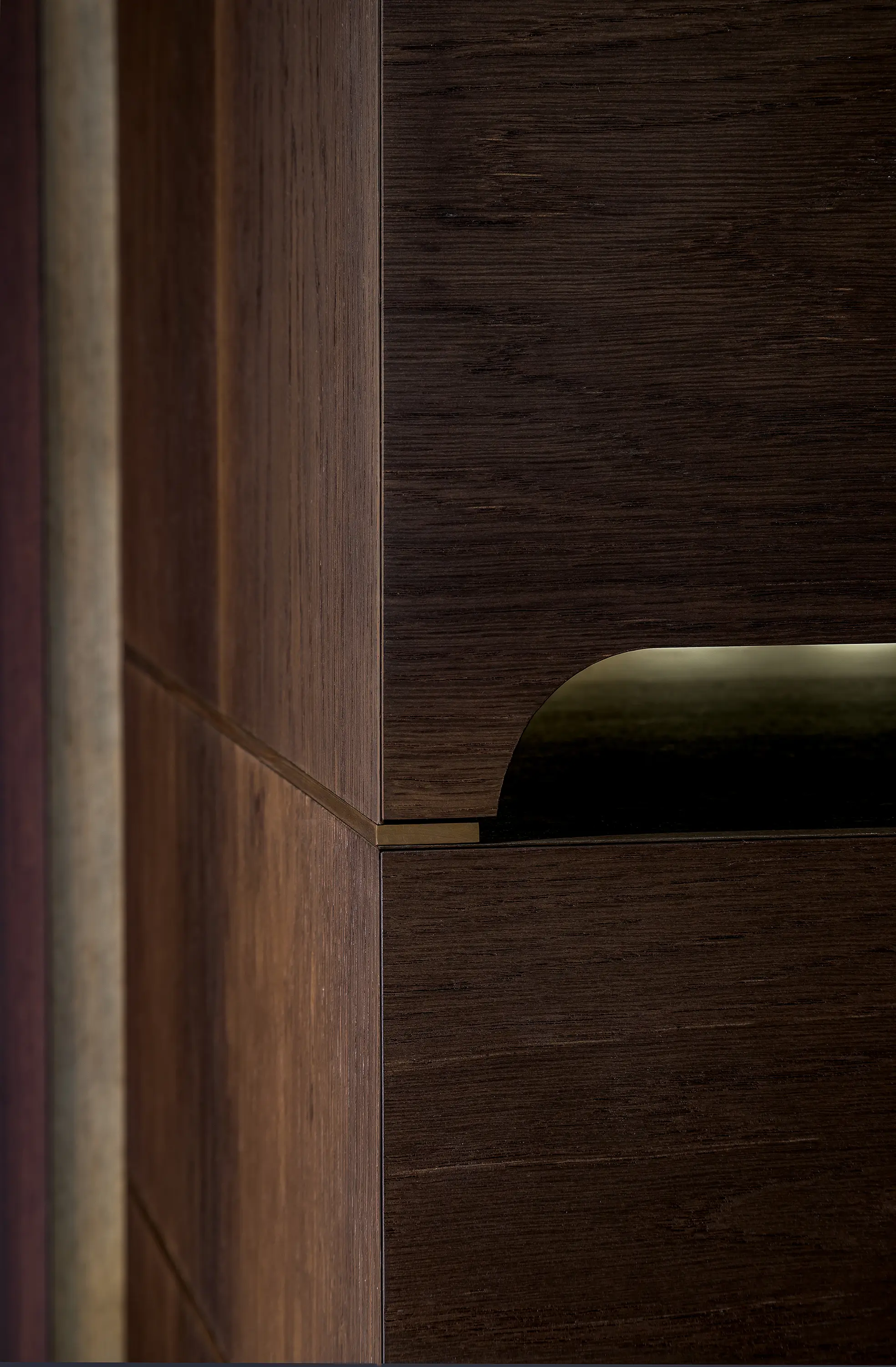 NOCTIS TOWER TALL CHEST – Aparadores de HENGE | Architonic