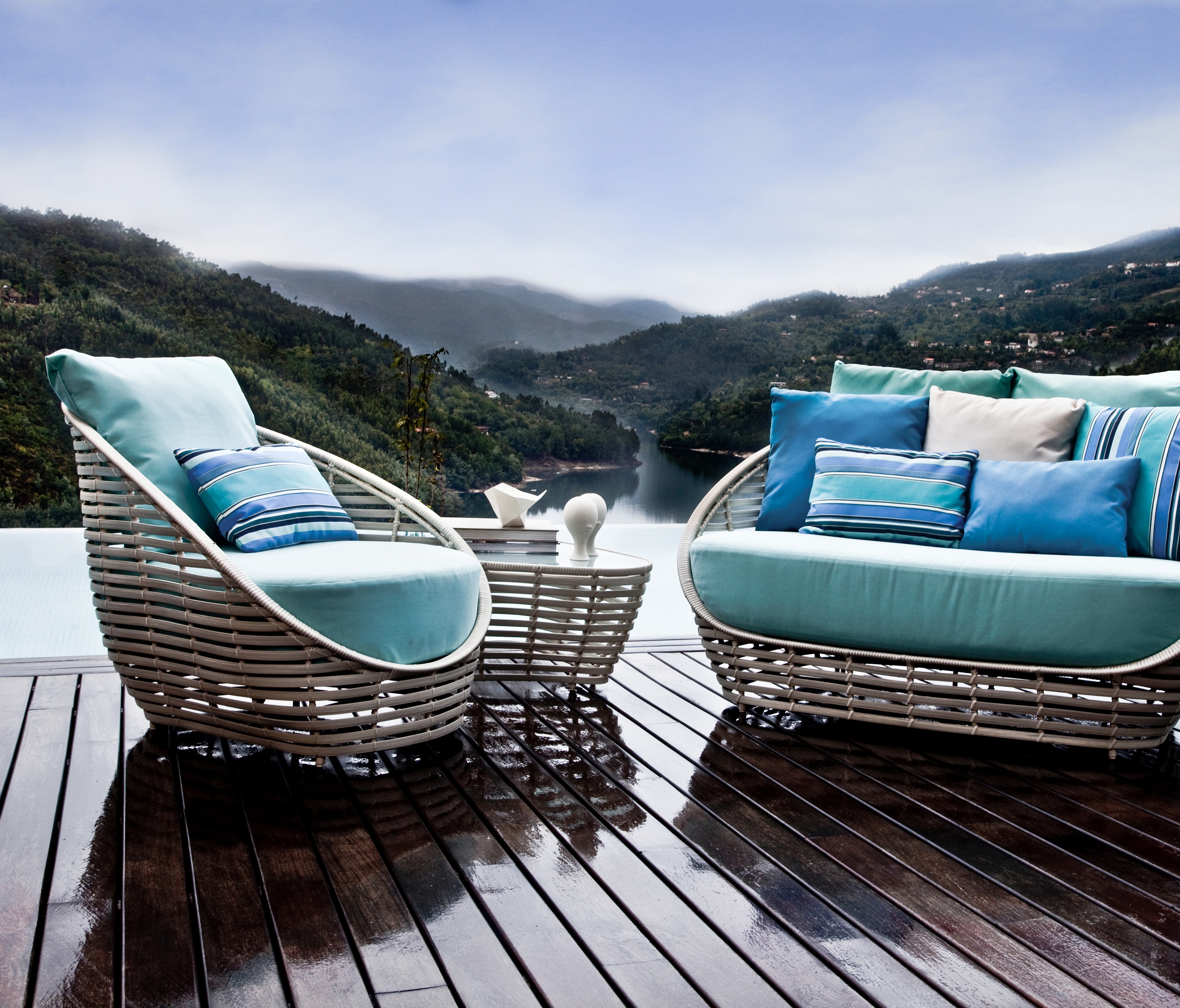 OASIS END TABLE - Side tables from Kenneth Cobonpue | Architonic