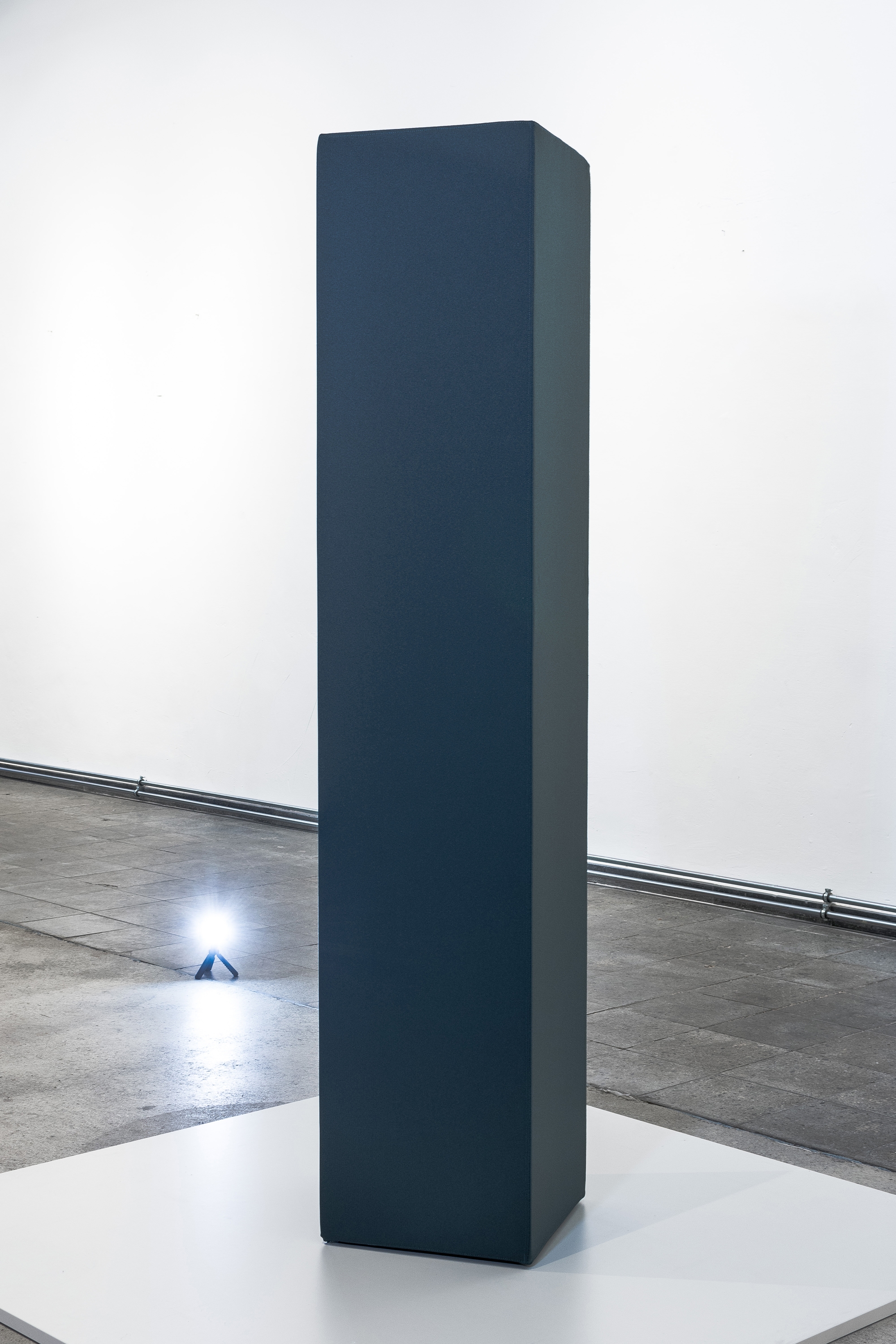 ACOUSTIC COLUMN 1200 - Sound absorbing objects from AOS | Architonic