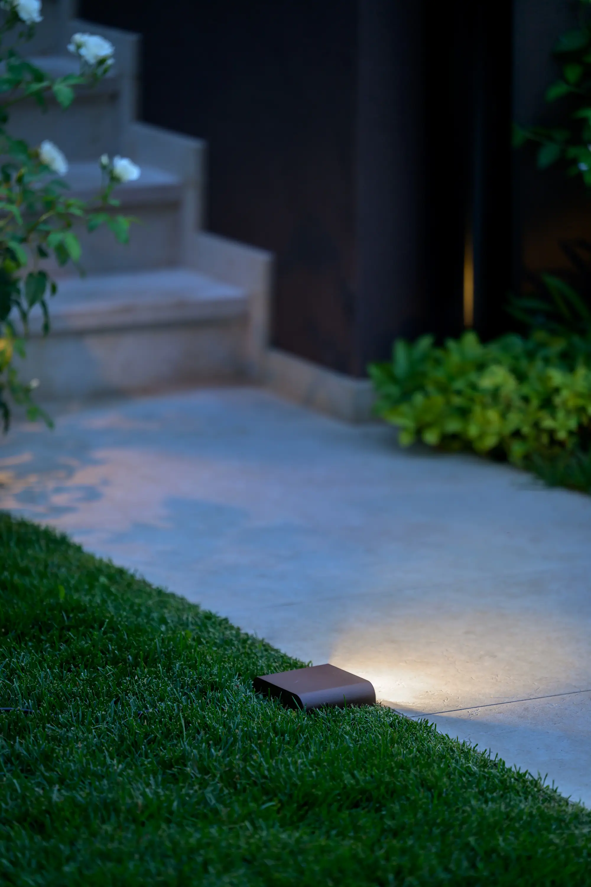 PASSO GRAZING LIGHT - Outdoor floor lights from Platek | Architonic