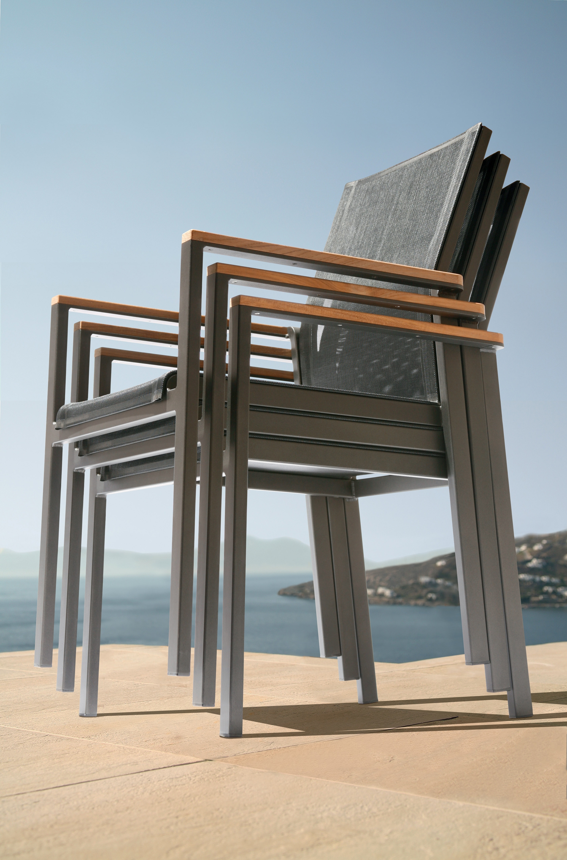 AURA LOUNGE CHAIR DS (GRAPHITE FRAME - CHARCOAL SLING) - Armchairs from ...