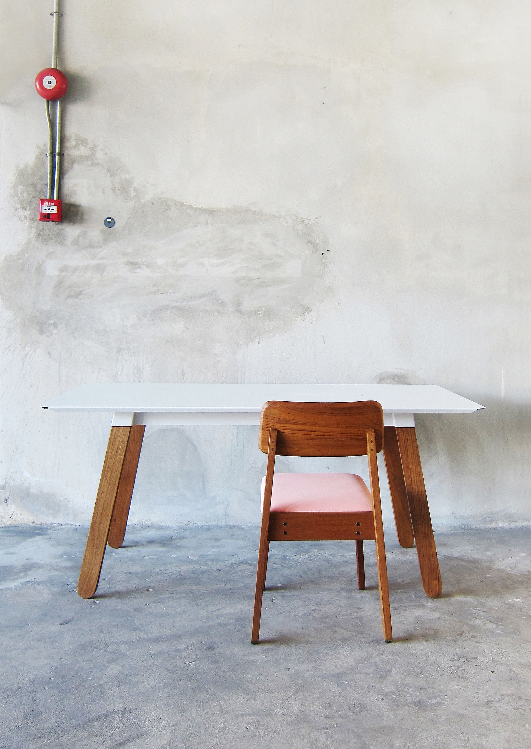 SIM STEEL TABLE - Dining tables from TAKEHOMEDESIGN | Architonic