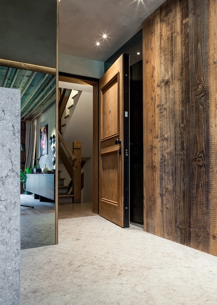 PROJECT | INTERIOR SAFETY DOOR WITH CONCEALED HINGES - Internal doors ...