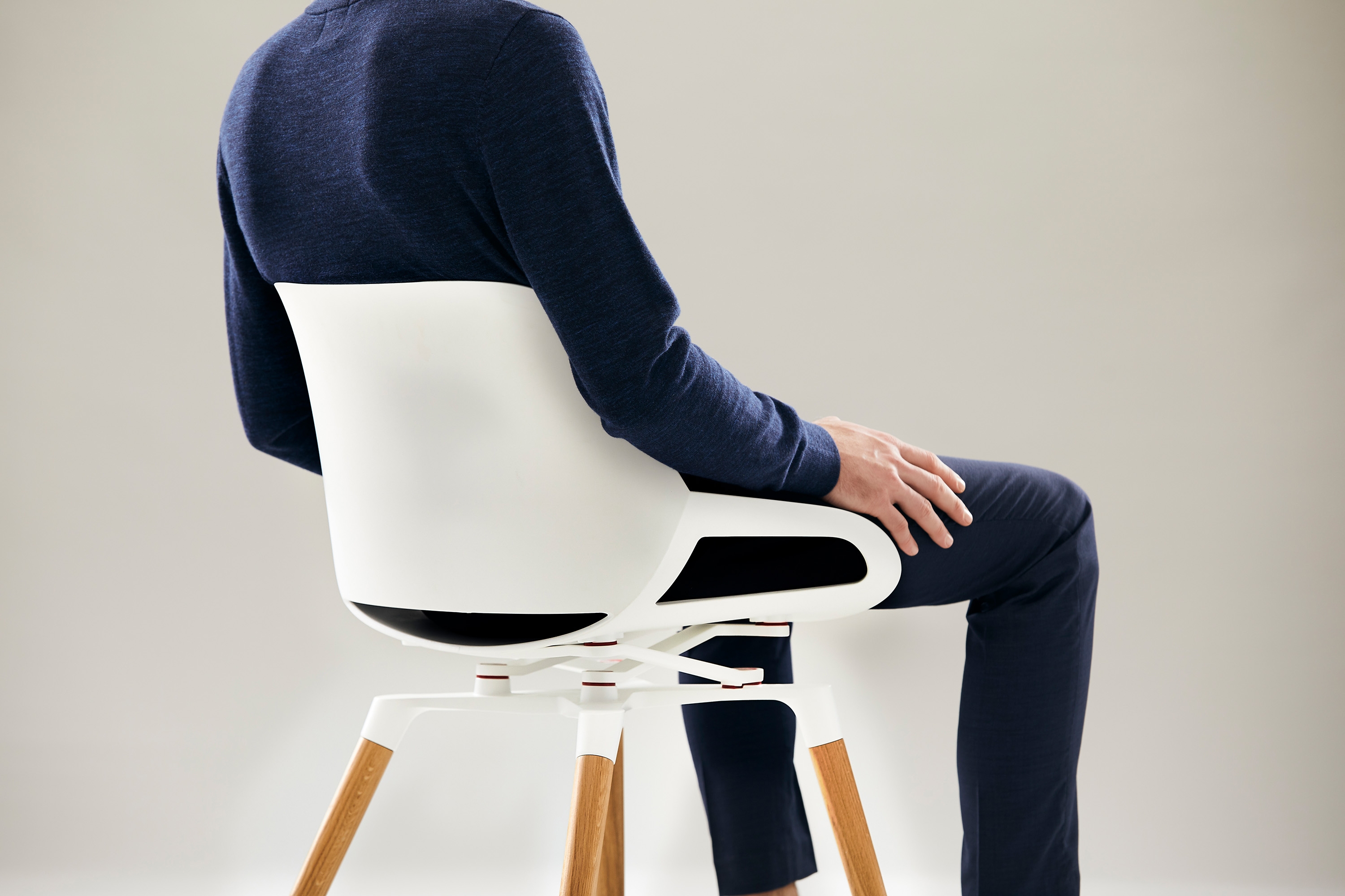 NUMO - Chairs from aeris | Architonic