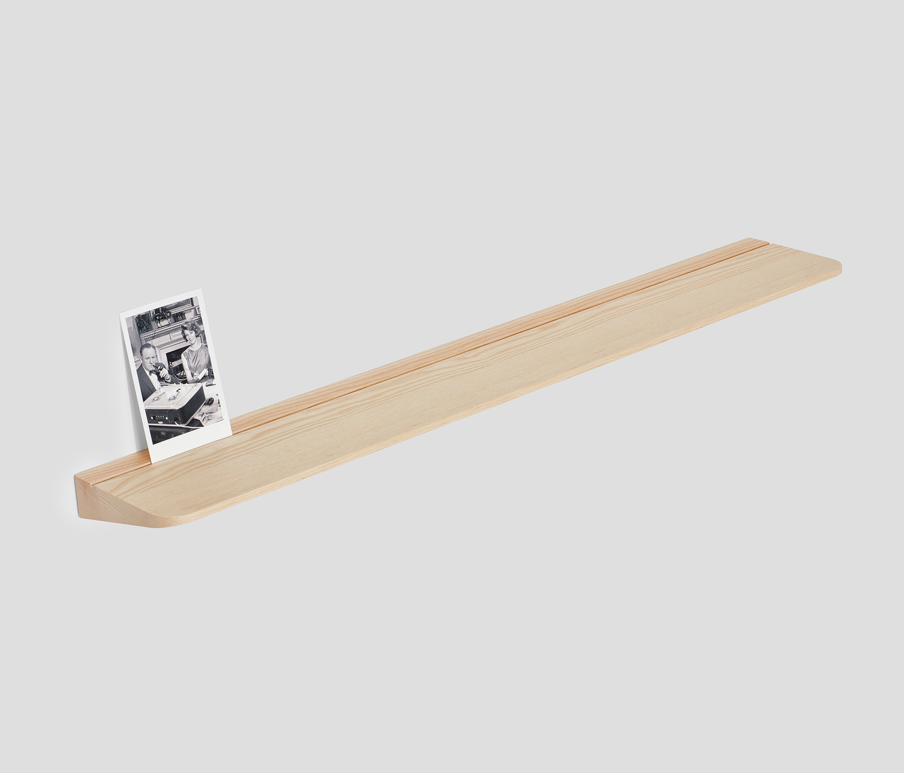 WEDGE SHELF - Shelving from VG&P | Architonic