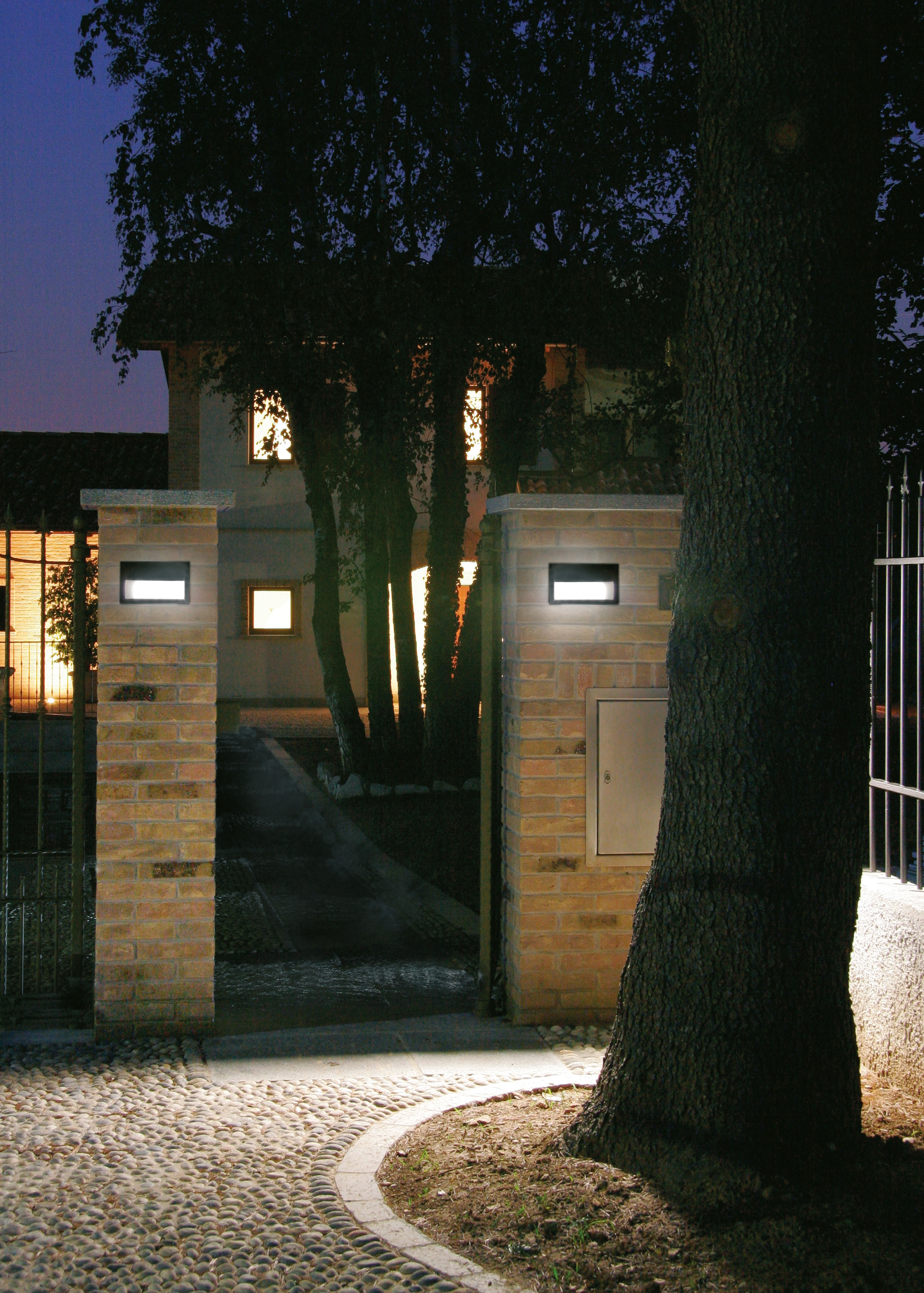 ALICE POWER LED / HORIZONTAL FRAME - Outdoor wall lights from Ares ...