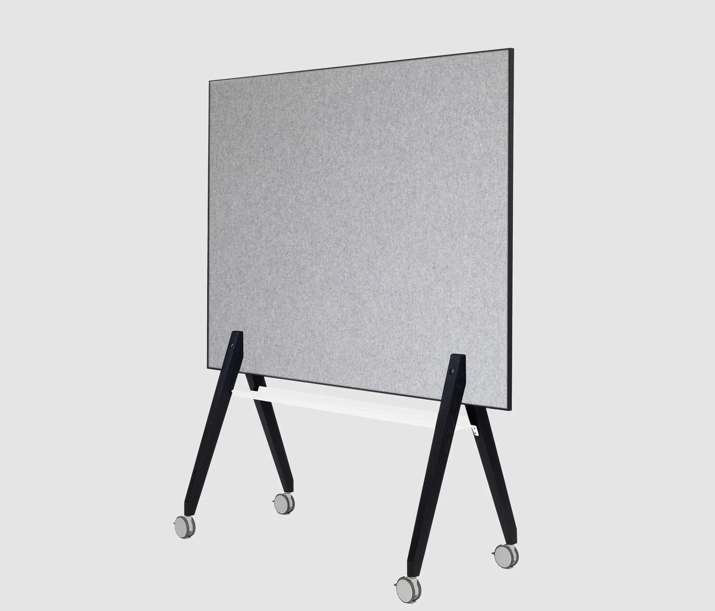 PIN UP ON TOUR | PINBOARD - Flip charts / Writing boards from roomours ...