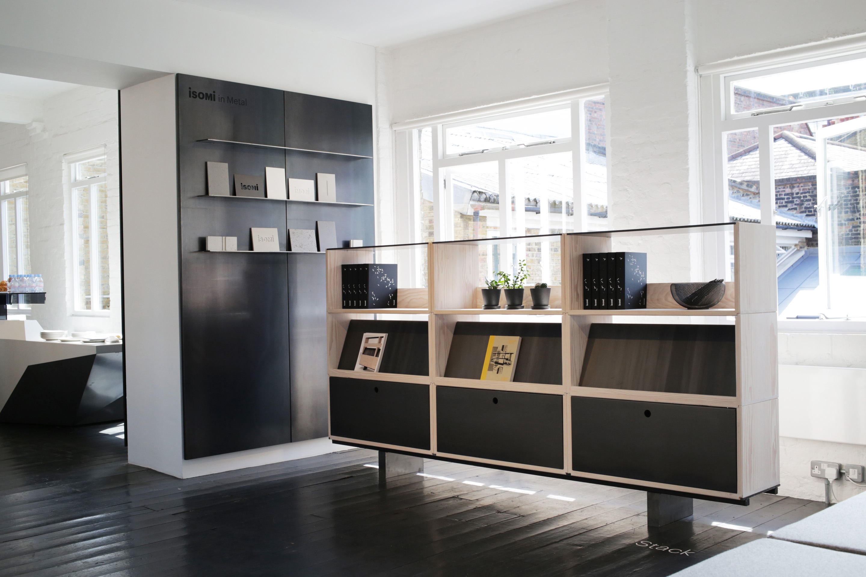 STACK ASSEMBLED STORAGE CONFIGURATION 4 - Shelving from Isomi | Architonic