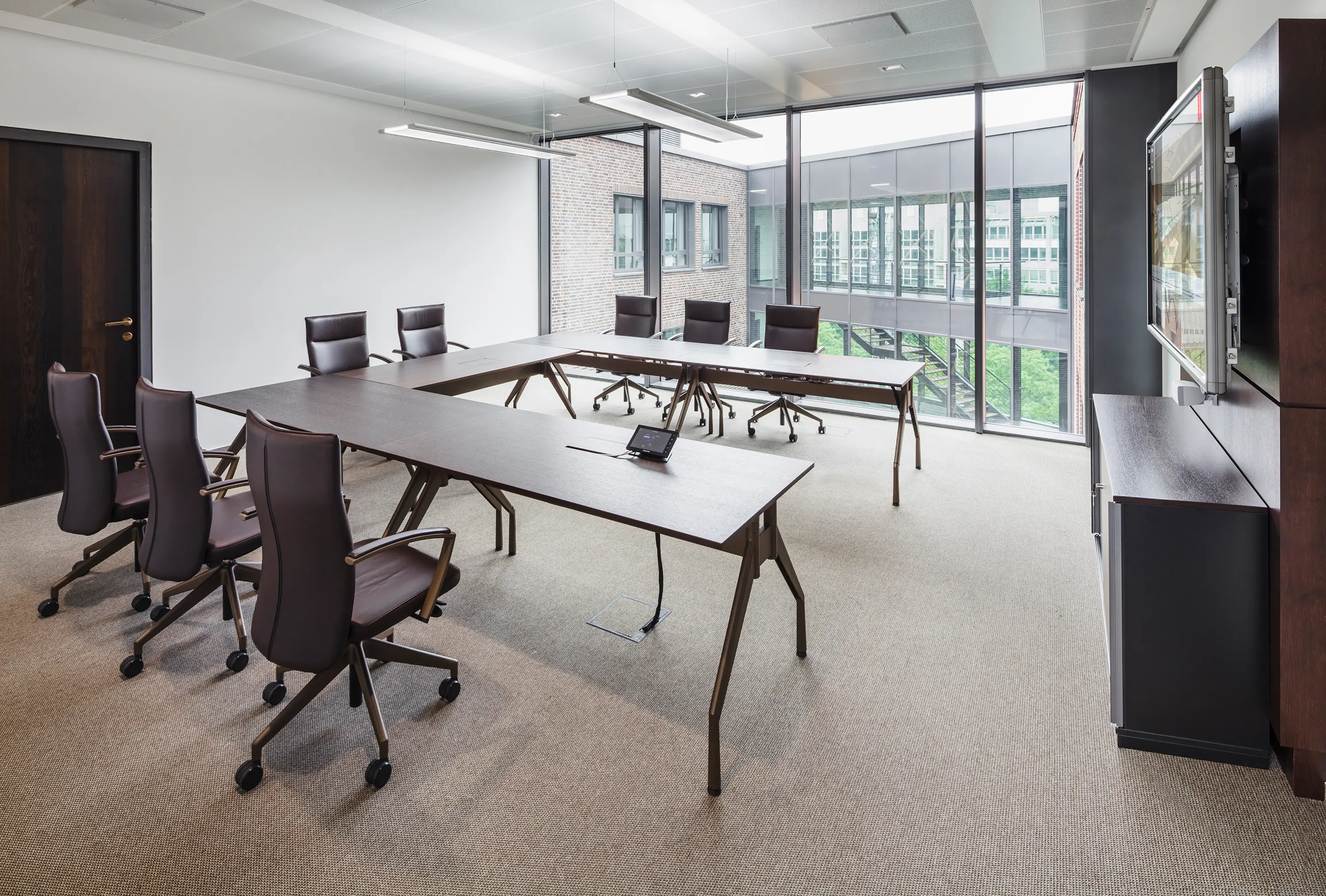 FALLON CONFERENCE TABLE - Contract tables from fröscher | Architonic