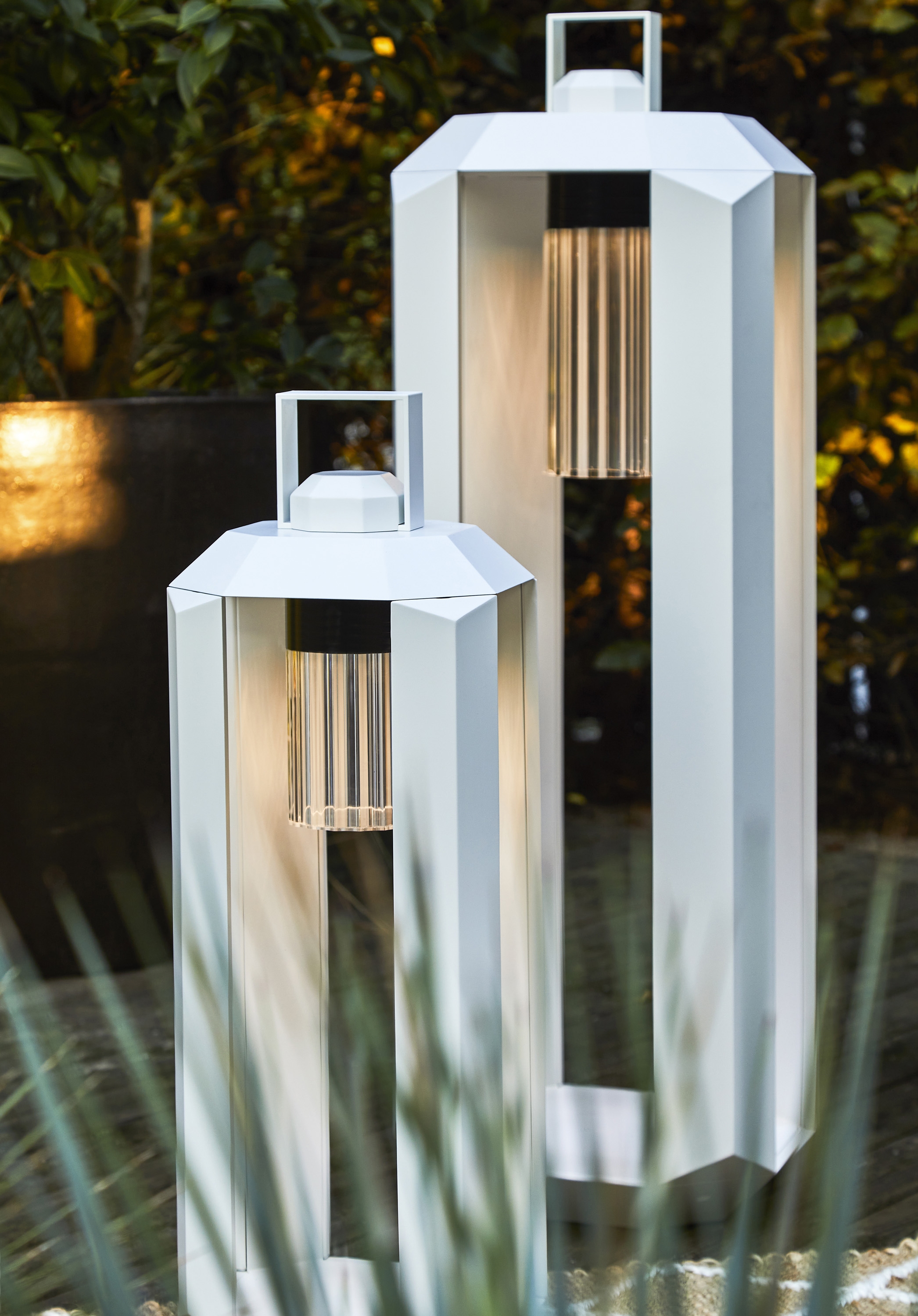 CUBE LARGE OUTDOOR BATTERY - Outdoor floor lights from Contardi Lighting | Architonic