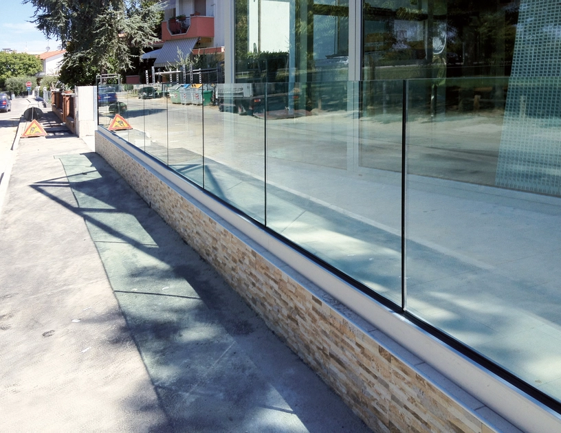 MAXIMA PRIMA 2 B-4010 – Cerramientos para terrazas / aleros de Metalglas Bonomi | Architonic
