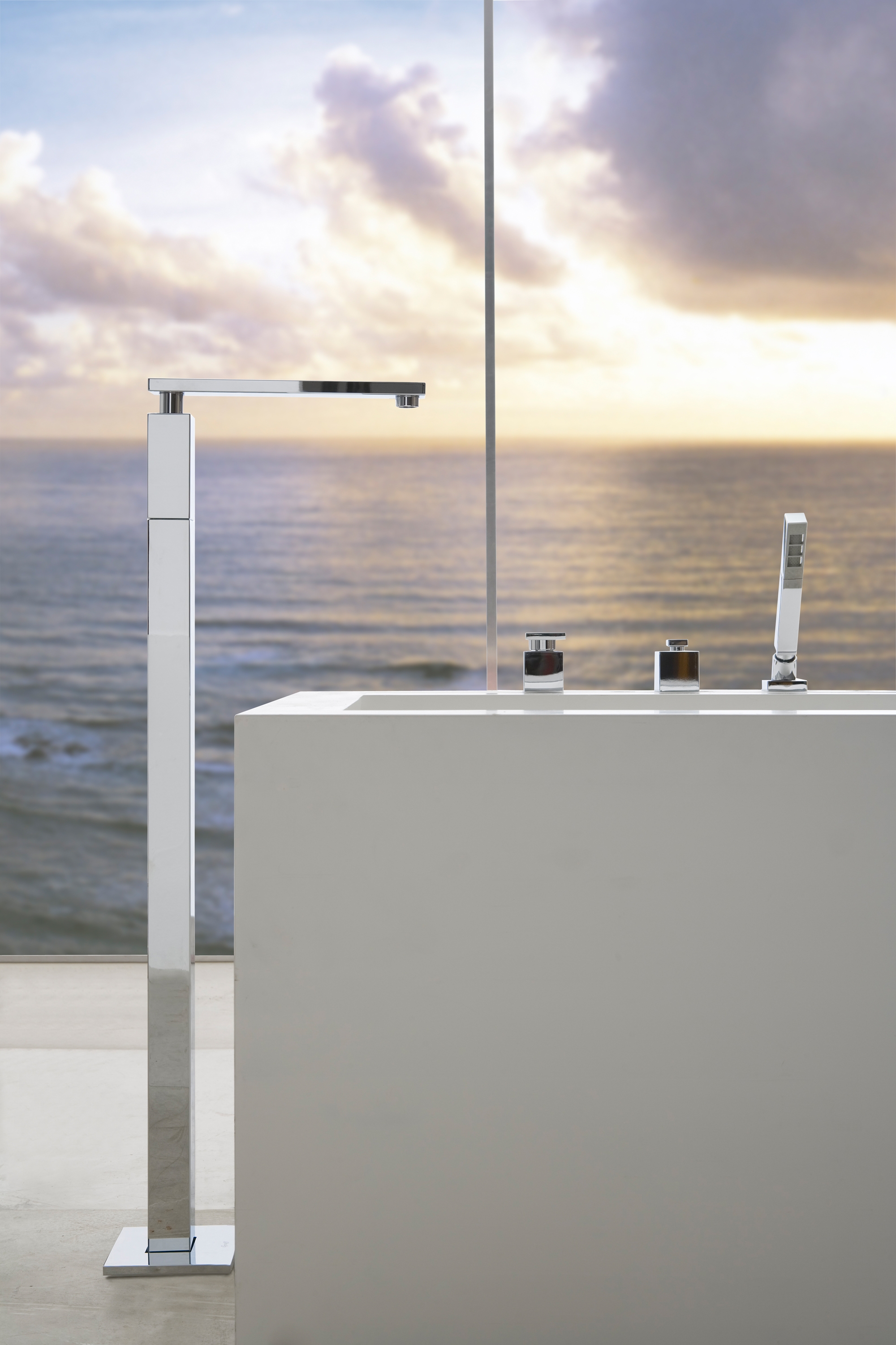 SOLAR - FLOOR-MOUNTED BATHTUB MIXER - Bath taps from Graff | Architonic