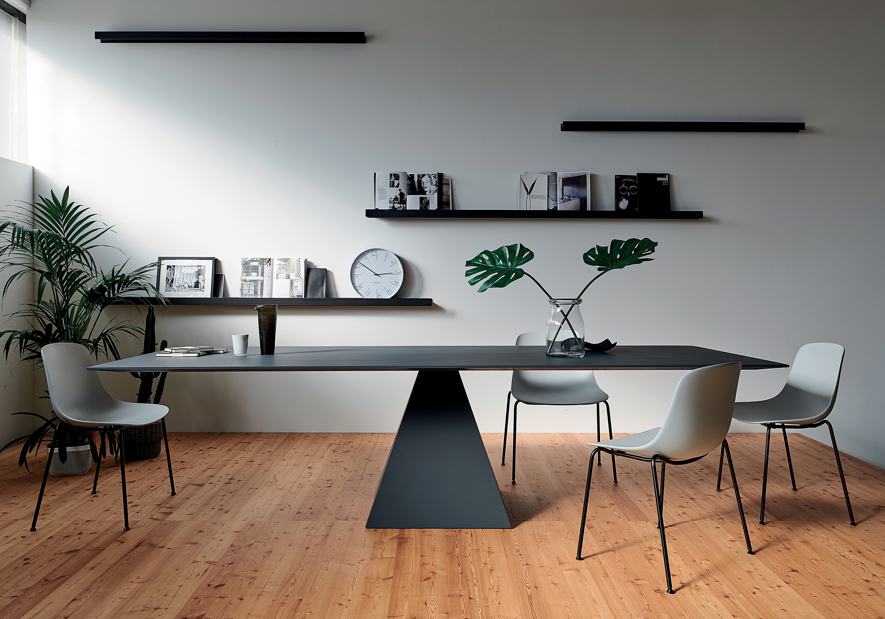 PURE LOOP MONO SWIVEL WITH CASTORS - Chairs from Infiniti | Architonic