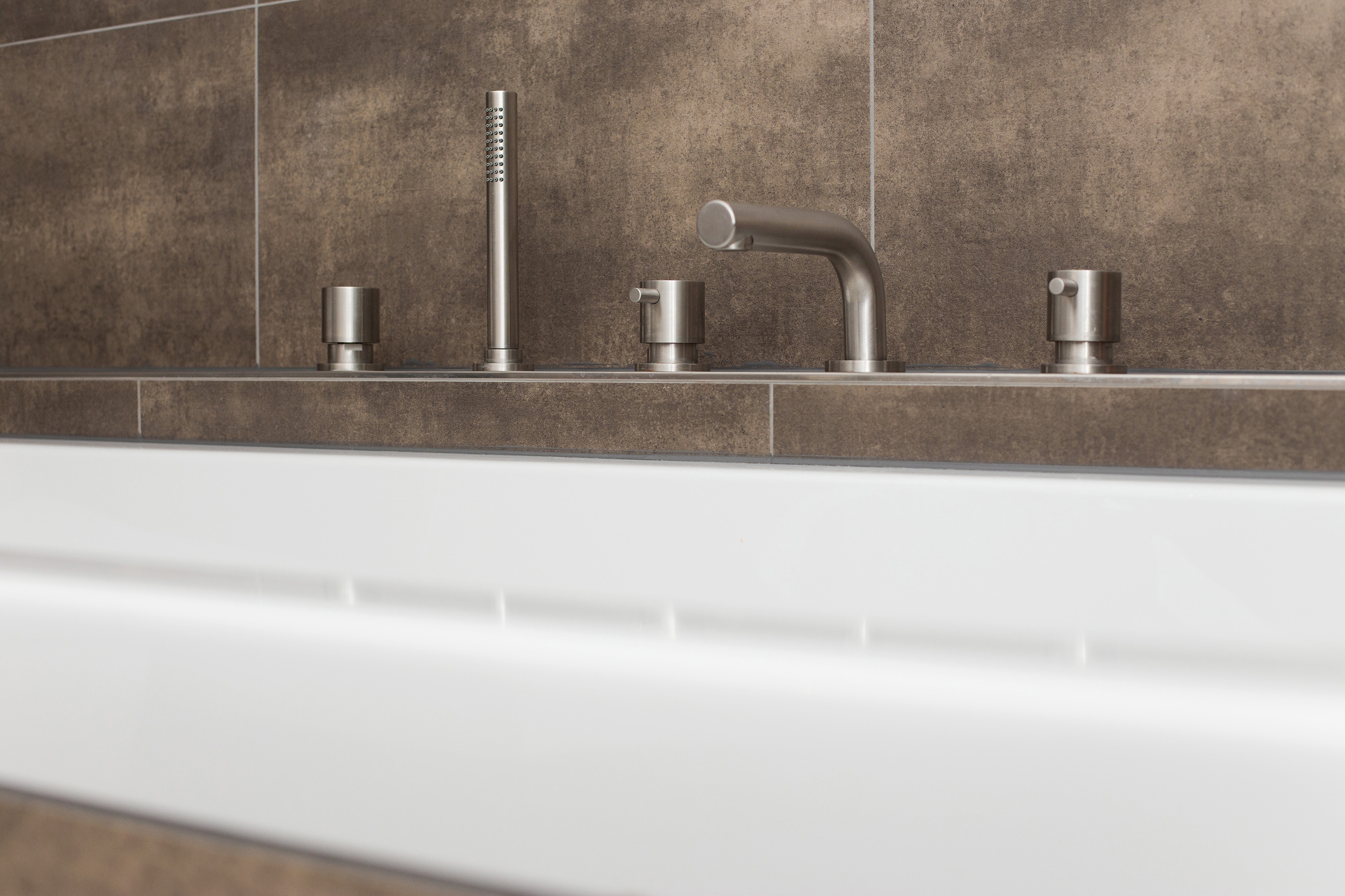 MONO SET42 | WALL MOUNTED BATH SET - Bath taps from COCOON | Architonic