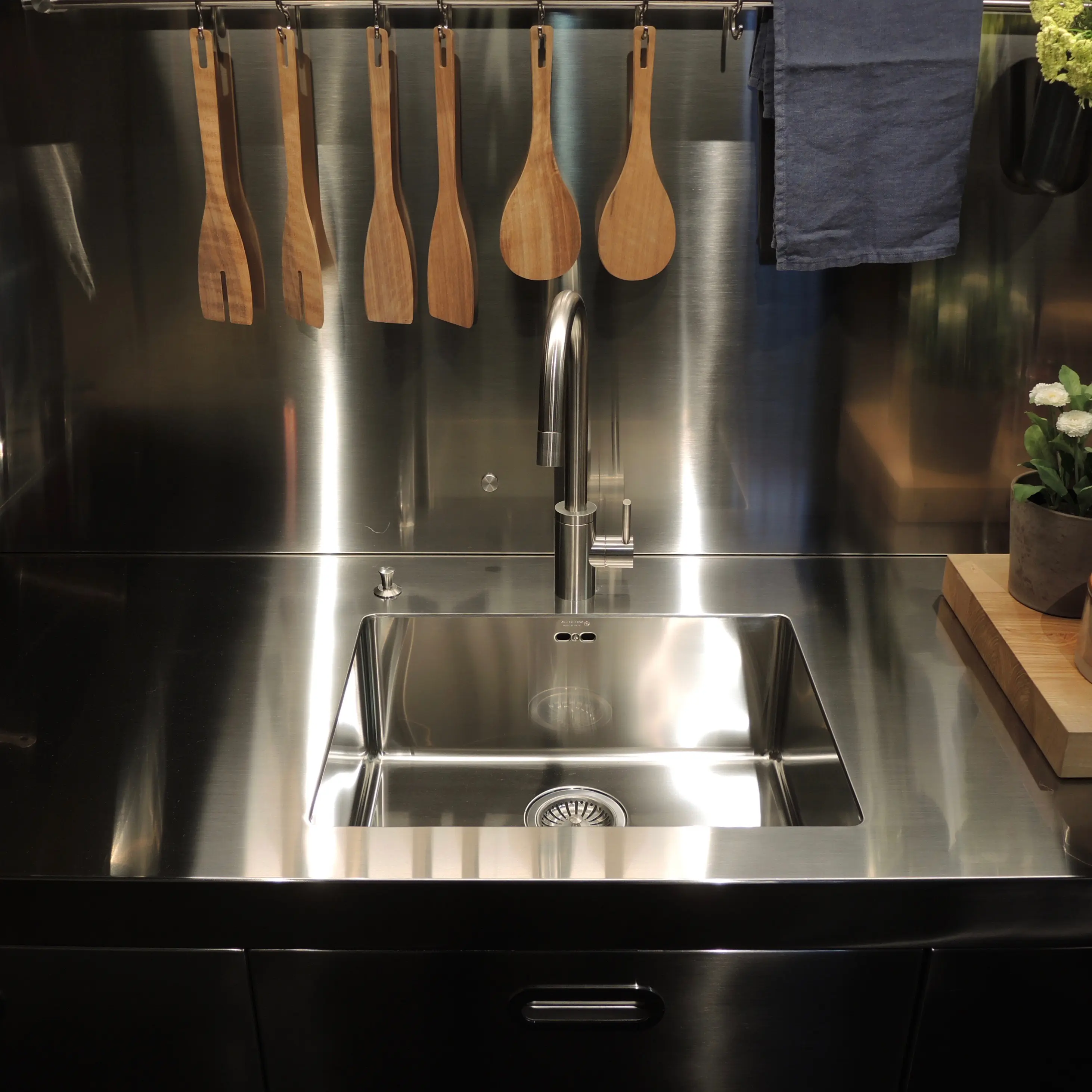 UNDERMOUNT BOWLS RADIUS 12 VSR 40 - Kitchen sinks from ALPES-INOX ...
