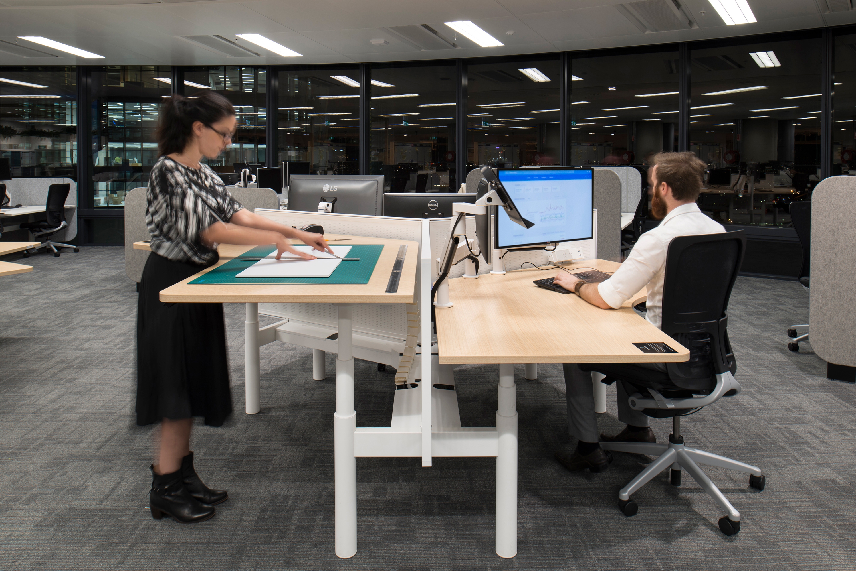 KROSSI WORKSTATION - Contract tables from Schiavello International Pty Ltd | Architonic