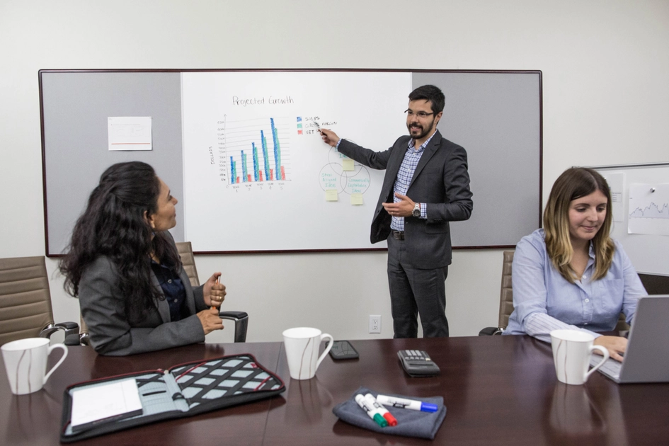 PRESENTATION BOARDS - LINKED MARKERBOARD & TACKBOARD WITH HARDWOOD ...