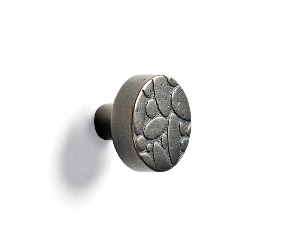 KNOBS & T-PULLS - CK-433 - Cabinet knobs from Sun Valley Bronze ...