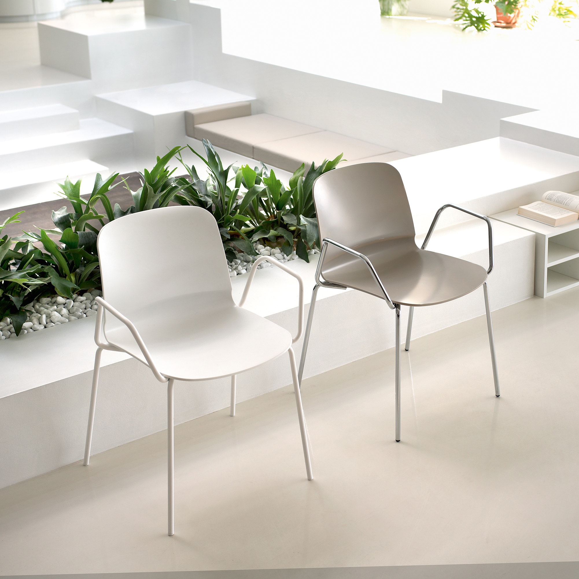 LIÙ T - Chairs from Midj | Architonic
