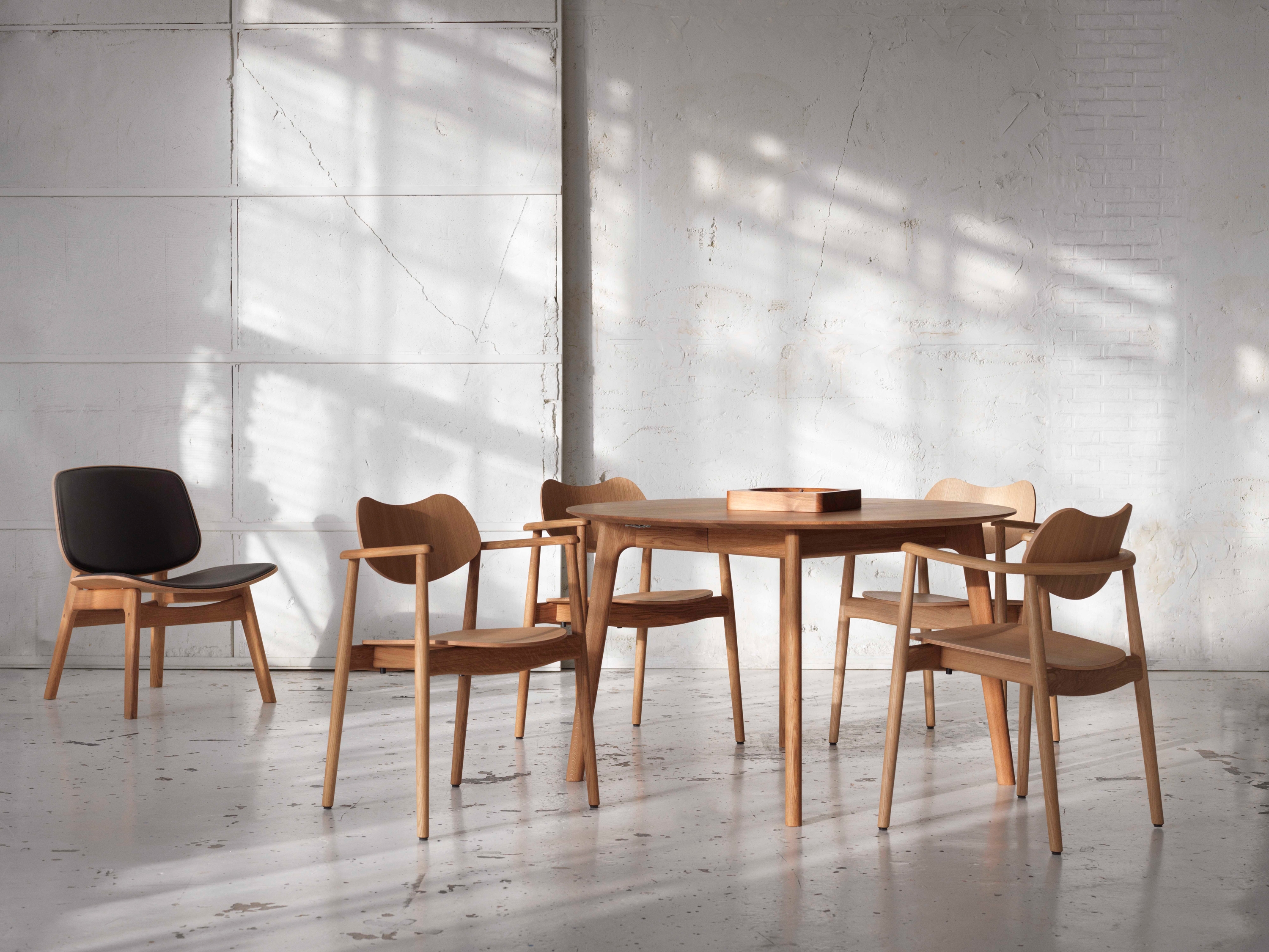 SALON TABLE - ROUND - Dining tables from Ro Collection | Architonic