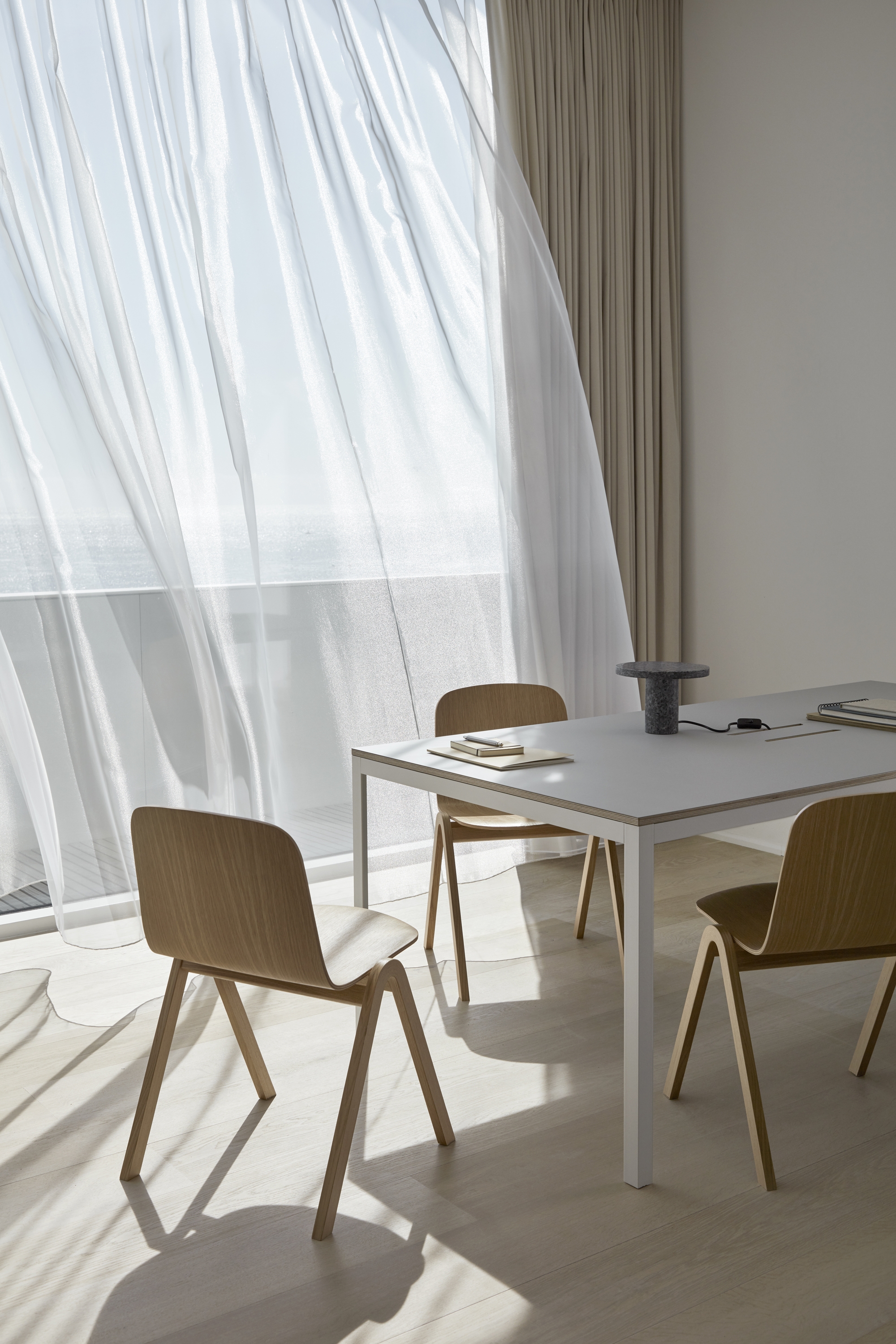 KANT UNLIMITED - Contract tables from ICONS OF DENMARK | Architonic