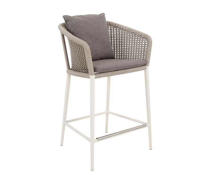 KNOT COUNTER STOOL WITH ARMS - Bar stools from JANUS et Cie | Architonic