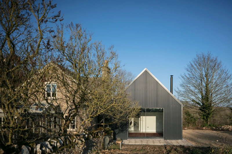 Corrugated metal extension – Discover project by Eastabrook Architects ...
