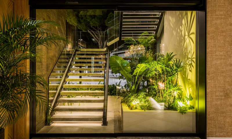 Breathe Restaurant - Marbella, Spain – Discover project by Elitis ...