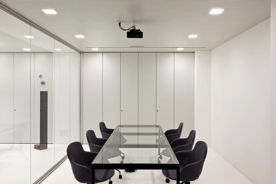 Showroom Blue Milano di Fantoni Group – Descubra el proyecto de Fabbian ...
