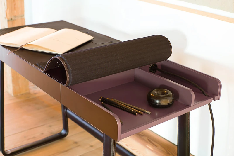Home office desks: 10 examples for a professional and personal ...