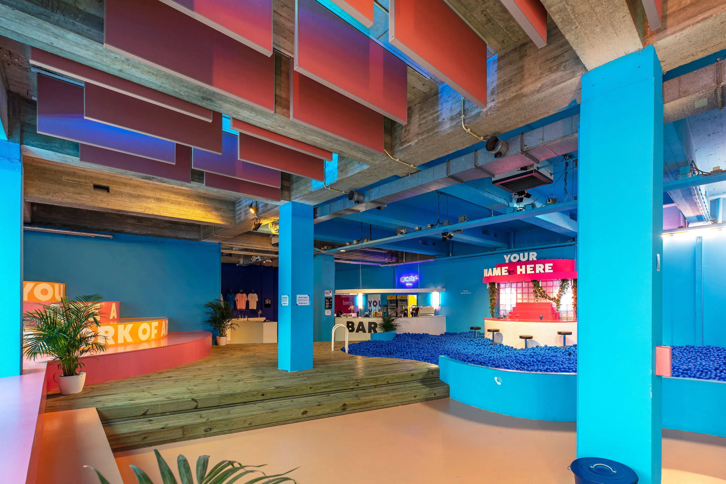 BAFFLES | ROCKFON® UNIVERSAL™ BAFFLE COLOR - Mineral composite panels ...